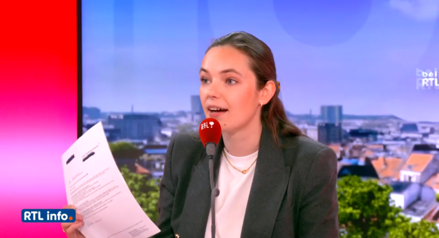 Invitée de Martin Buxant sur Bel RTL, la Ministre Eléonore Simonet ...